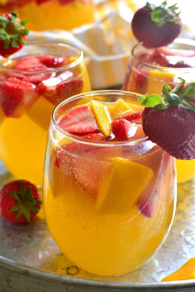 Strawberry Mango Sangria – Lemon Tree Dwelling
