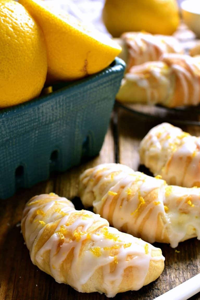 Lemon Cheesecake Crescent Rolls
